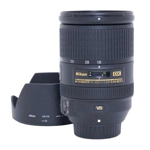 Nikon AF-S 18-300mm/3,5-5,6 DX, G, ED, Sonnenblende - Digital Camera Graz