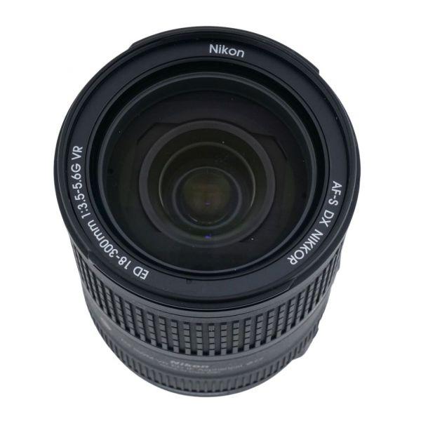 Nikon AF-S 18-300mm/3,5-5,6 DX, G, ED, Sonnenblende - Digital Camera Graz