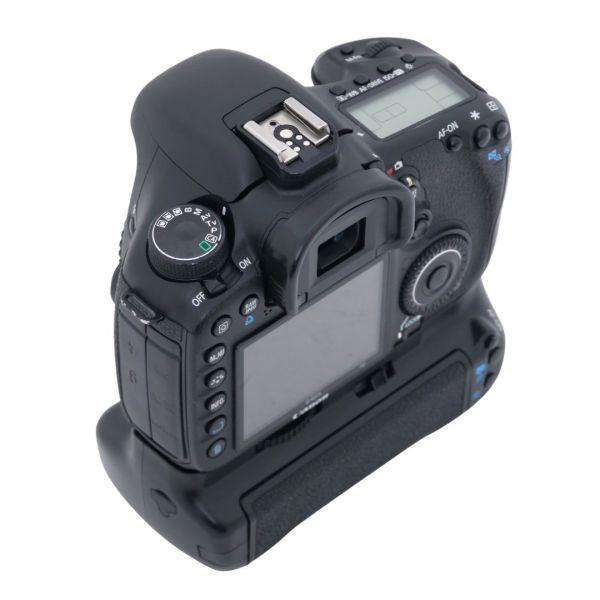 Canon EOS 7D Gehäuse (13222 Auslösungen), mit Phottix BG-7D Griff ...