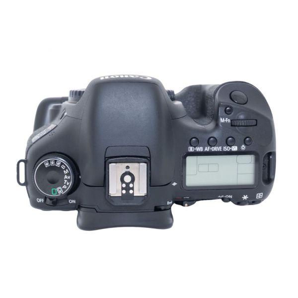 Canon EOS 7D Gehäuse (13222 Auslösungen), mit Phottix BG-7D Griff ...
